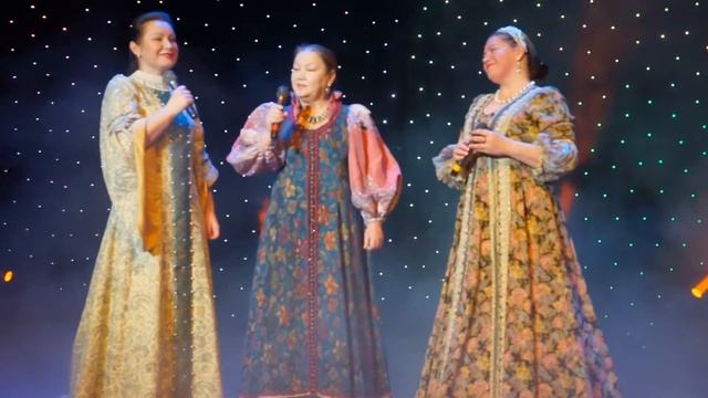 "На побывку едет", муз. А.Аверкин, сл. В.Бокова. Исполняет Трио ЛАДА худ.рук. С. Игнатьева.