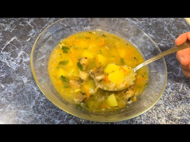 Суп без зажарки с рыбной консервой