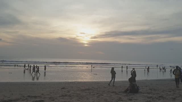 Закат на пляже Кута в гипер лапс