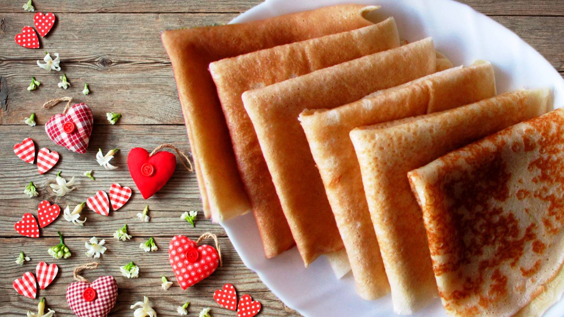 Блины дрожжевые на завтрак для всей семьи