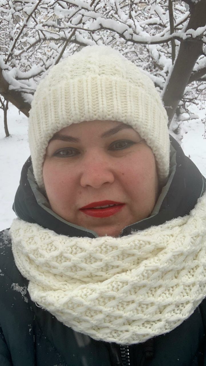 ПОДОШЛА К БАССЕЙНУ 😚