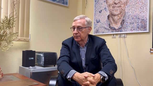 «PRO английский»: «Сколько языков ты знаешь — столько раз ты человек»