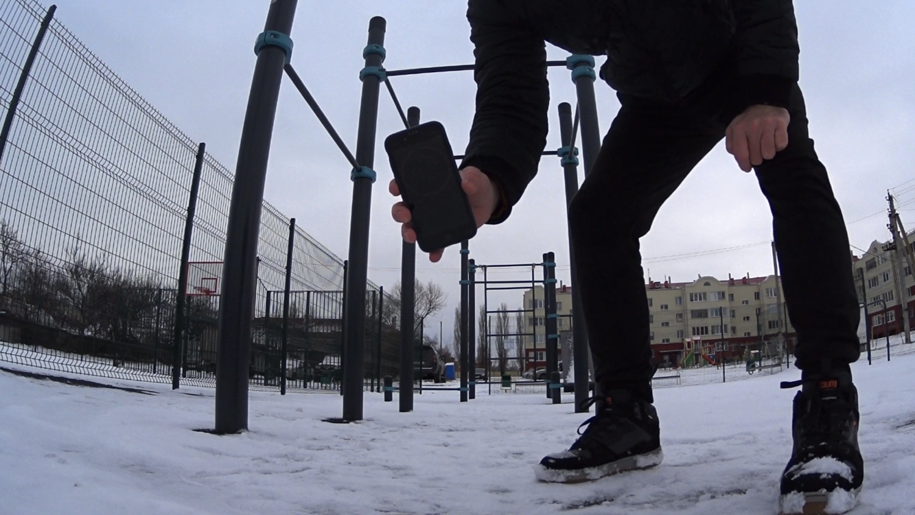 ВЫПОЛНЯЮ ЧЕЛЕНДЖ НА ПОДТЯГИВАНИЯ.