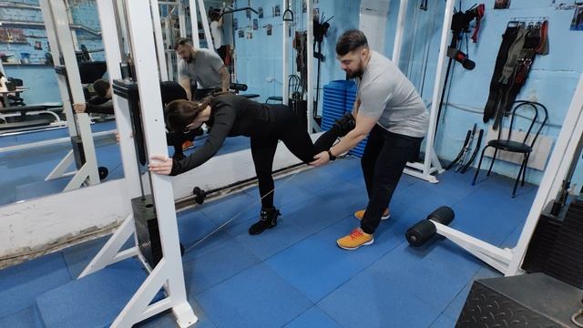 Кроссовер: Махи ногой (3 варианта)