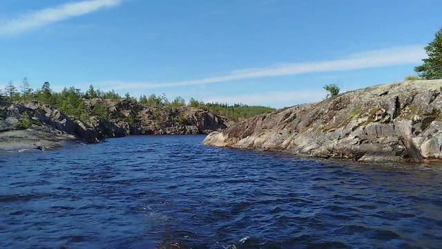 Там, где на камнях растут деревья. По Ладожским шхерам. Карелия, июль 2024