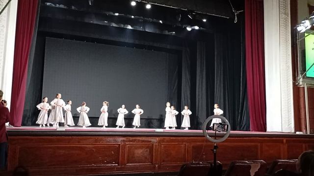 VI КОНКУРС: " ВВЕРХ ТОРМАШКАМИ " . АНСАМБЛЬ НАРОДНОГО ТАНЦА " СКАЗ " . ТАНЕЦ: " УМОРИЛАСЯ  " .