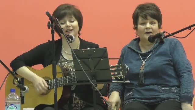 Ирина и Надежда Камянчук - Повозочка.
Псков, 2018.