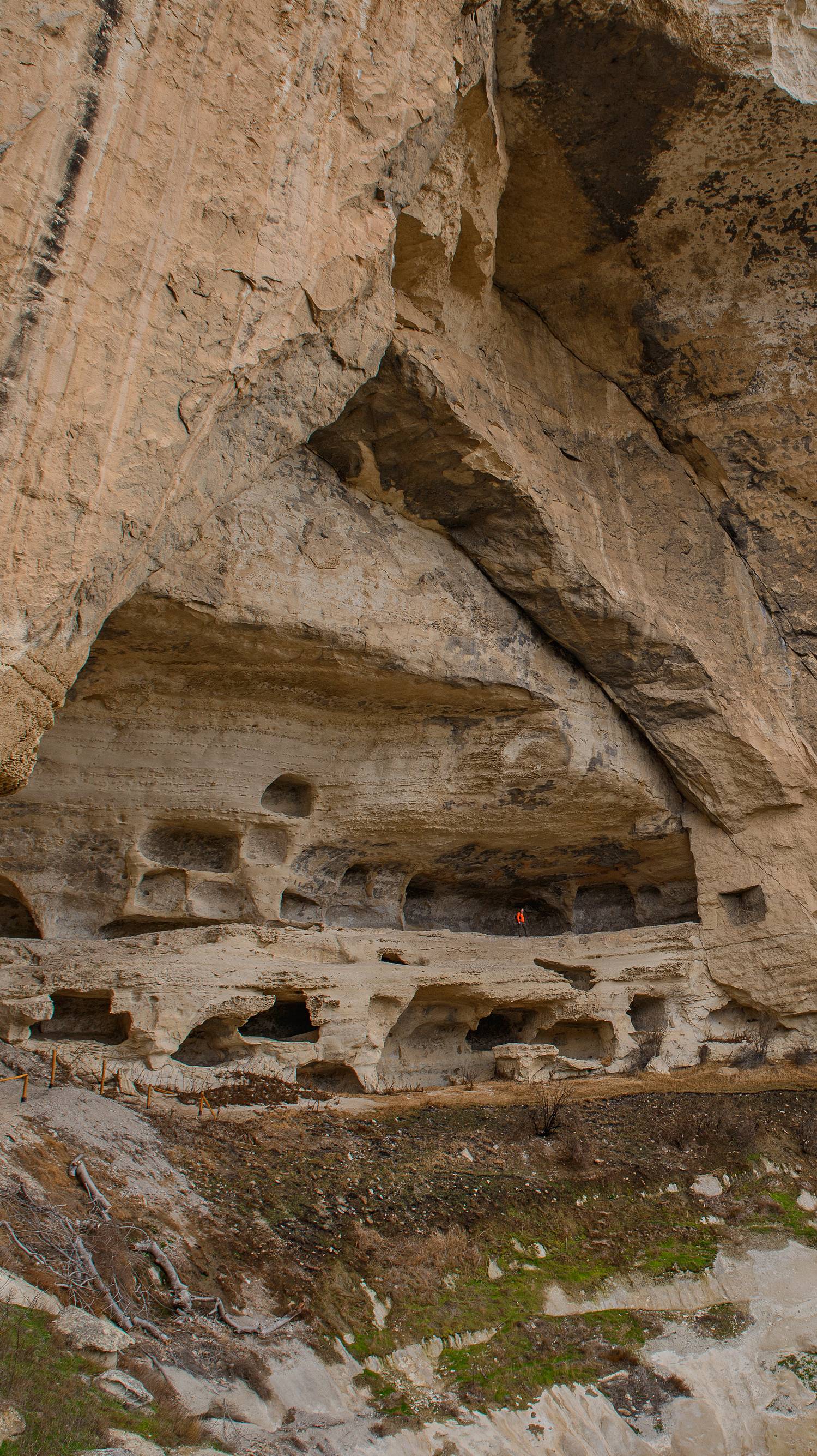 Пещерный город Качи-Кальон. Крым.