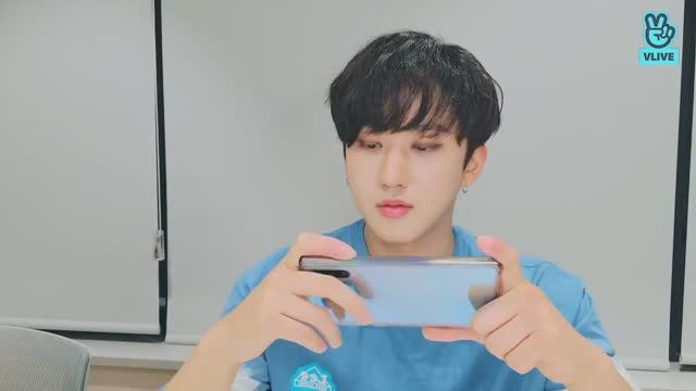Stray Kids Vlive Трансляция Чанбина (Aug 09 2021) Разливные свиньи🐷🐰Что ты хочешь делать?