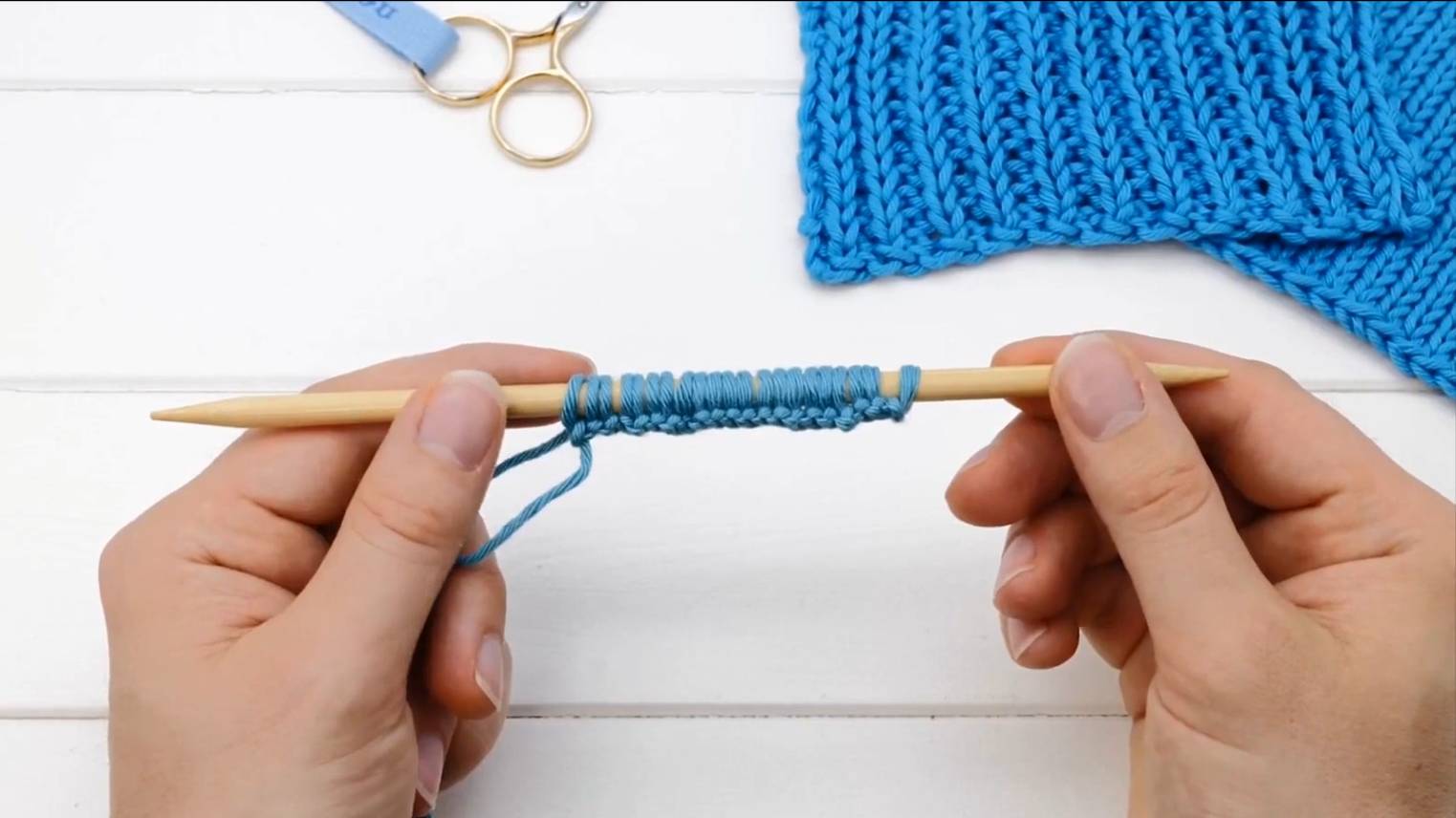 Как вязать длинный хвост изнаночной накидкой - Шаг за шагом