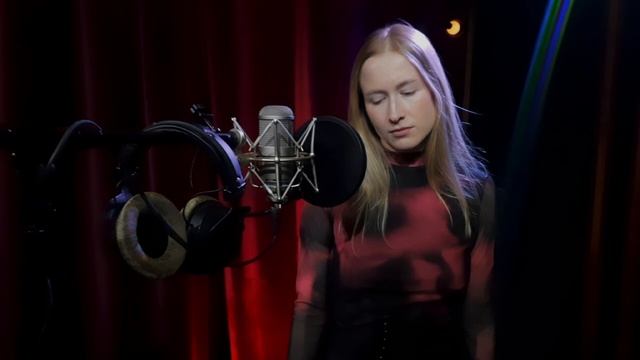 Марина Ивонина - Running up the hill (cover Kate Bush).mp4