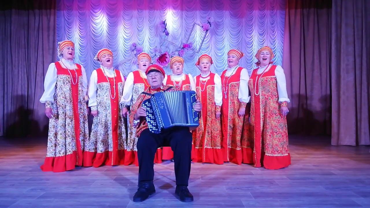 Народный ансамбль русской песни "Зорька алая" - "Давно гармошка не играла"