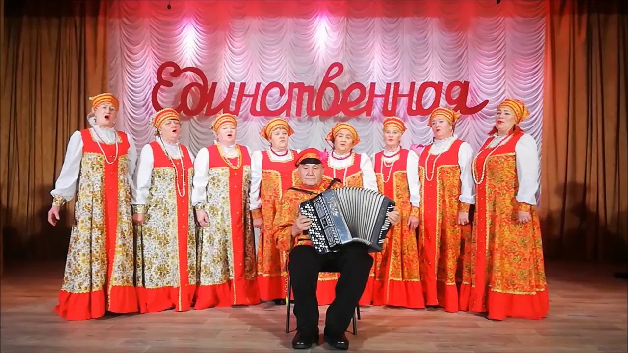Народный ансамбль русской песни "Зорька алая" - песня "За окошком"