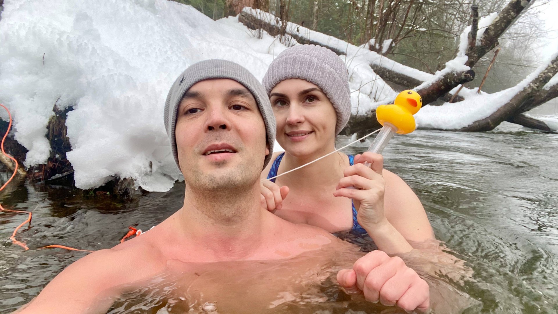 Закаливание в ледяной воде