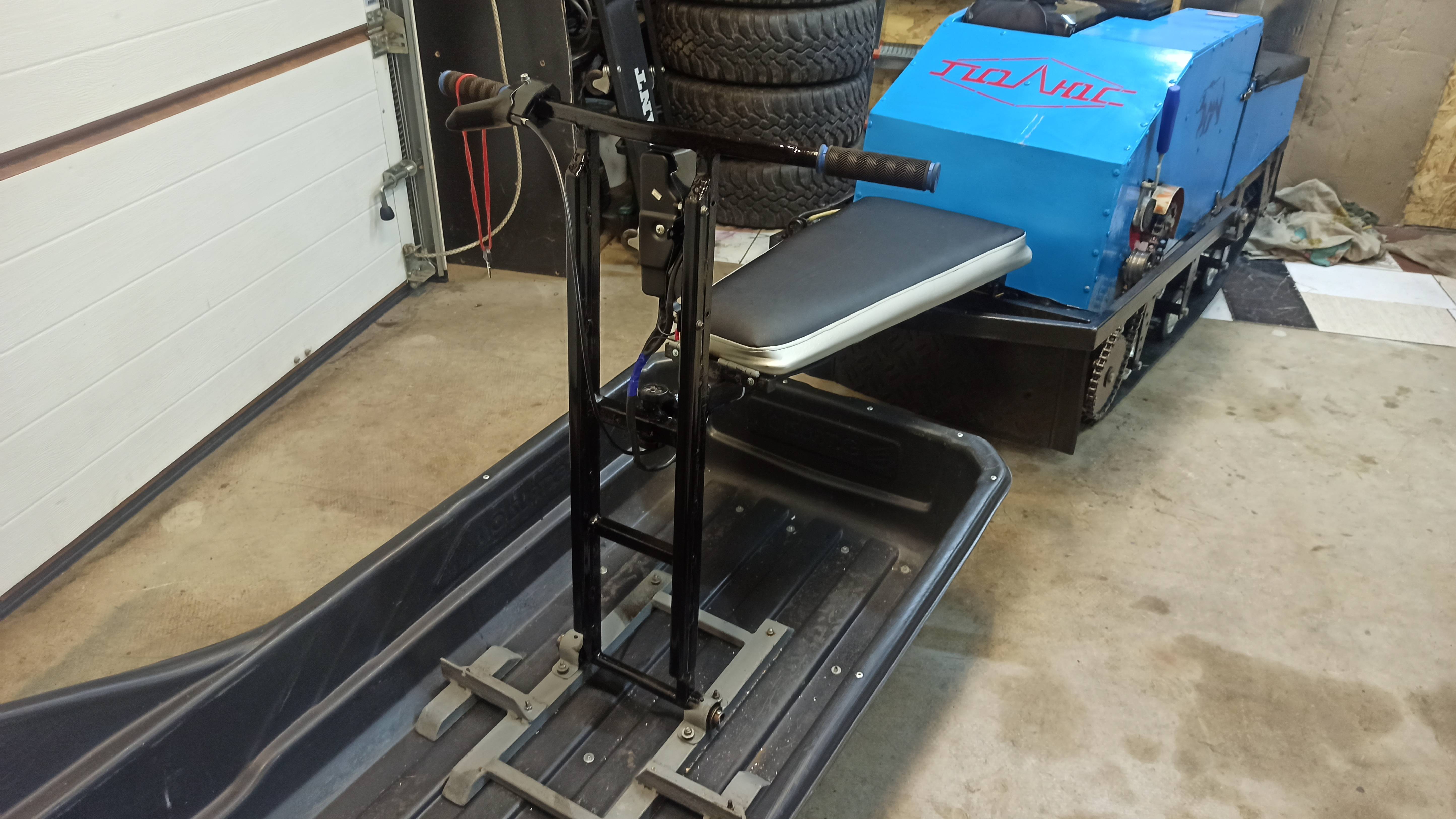 Первая поломка мото-толкача. Усиливаю рулевое управление