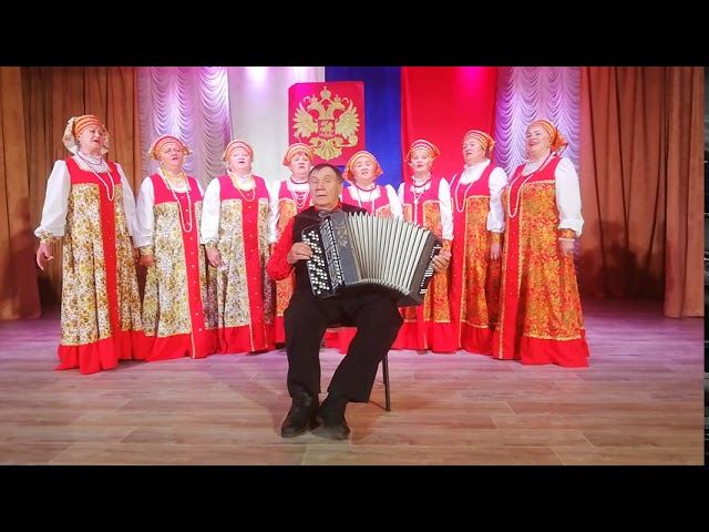 Народный ансамбль русской песни "Зорька алая" -  "Любите Россию"