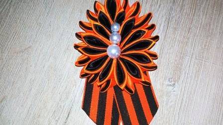 Георгиевская лента Брошь Канзаши Мастер класс