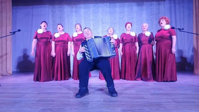 Народный ансамбль русской песни "Зорька алая" - песня "Довоенный вальс"