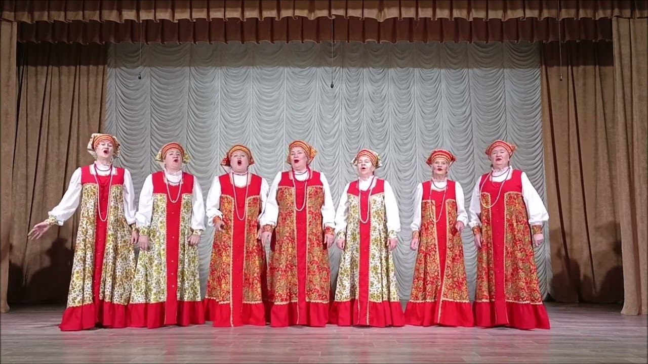 Народный ансамбль русской песни "Зорька алая" -   На деревне тихо