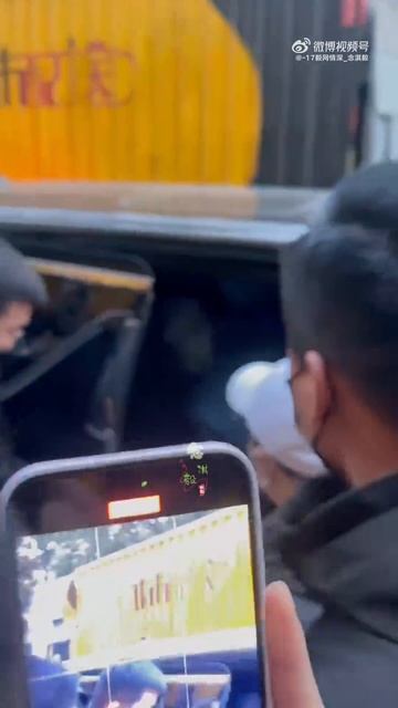 Косуха и очки: Чэн И | 09.02.2025, фанкам