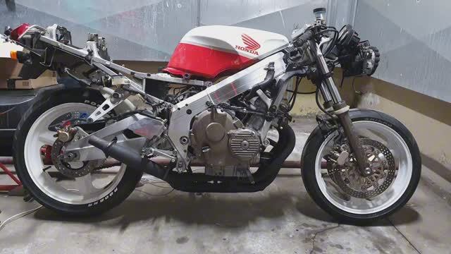 Мотодневник Honda CBR400RR NC23 сборка системы охлаждения