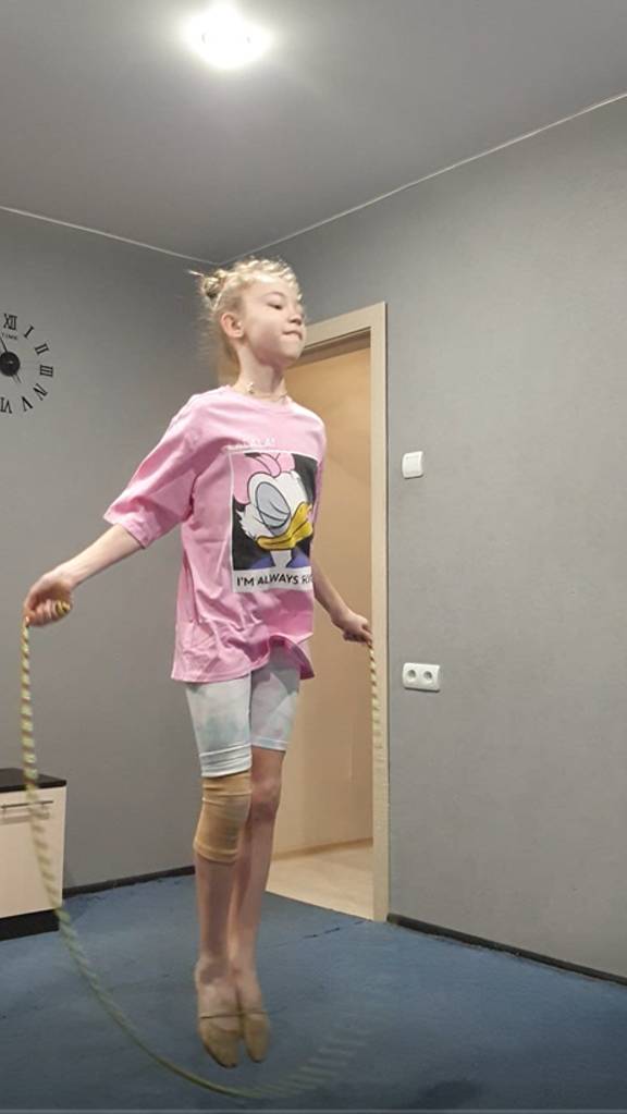 Двойные прыжки на скакалке