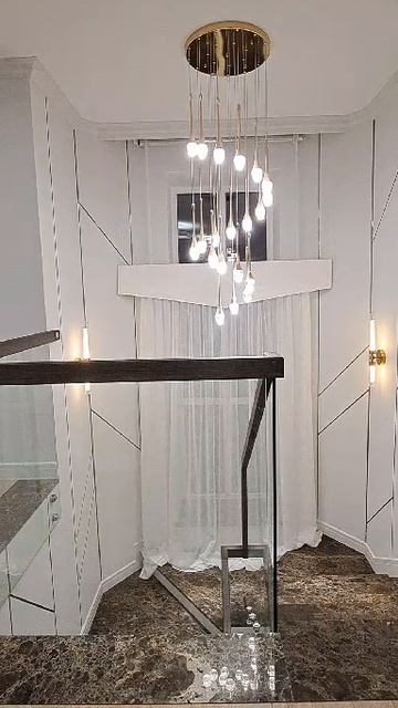 Лифт с передвигаемой нишей