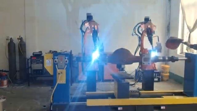 Роботизированная сварка - мост грузовика