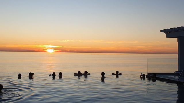 Ещё один закат солнца в Сочи. Январь 2025 год. Чёрное море.