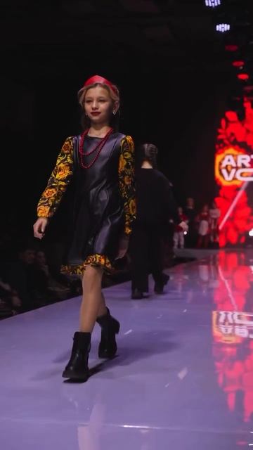 Показ  снят для фестиваля АртВолга 
https://vk.com/artvolgafest
Telegram: @artvolgaru