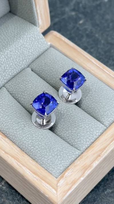 Пусеты с танзанитами