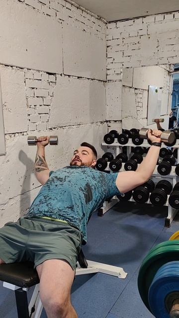 Солнышко на грудные мышцы