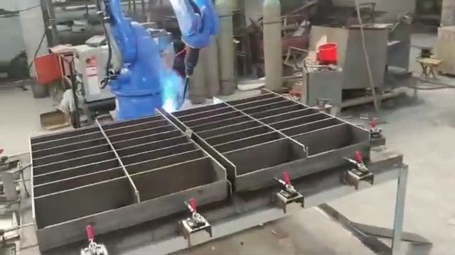 Роботизированная сварка - металлические секции