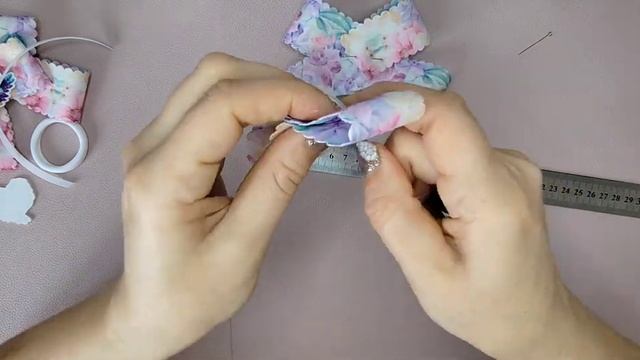 Бантики из сатиновой ленты 4 см .