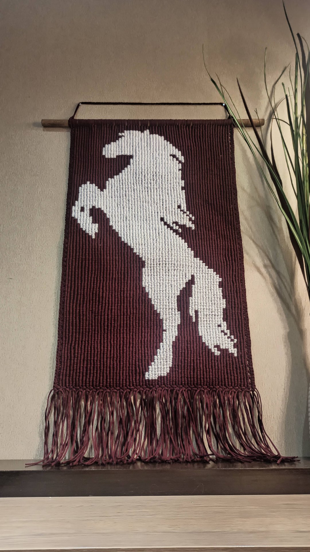 Панно "Конь" макраме кавандоли.