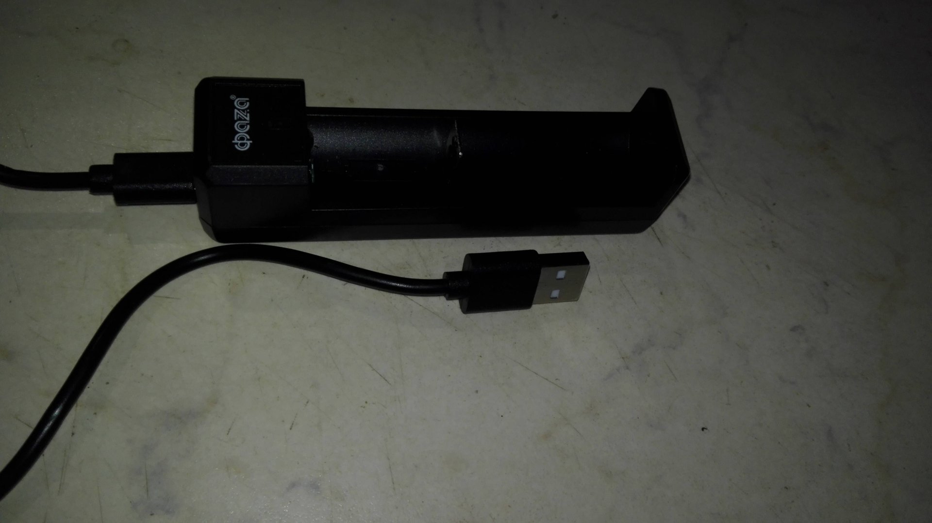 Зарядка для литий-ионного аккумулятора.