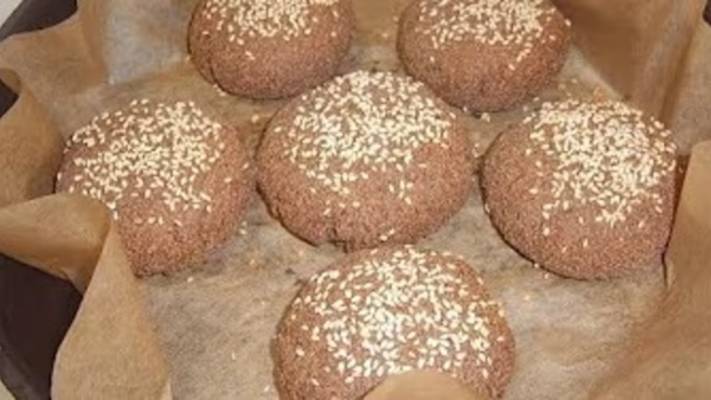 Миндальные булочки с кунжутом. Маринкины творинки. Всем МИРА и Добра!