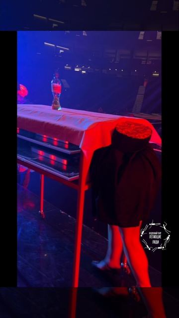 Живой бар от Воздушного театра «Летающие люди»                  #shorts