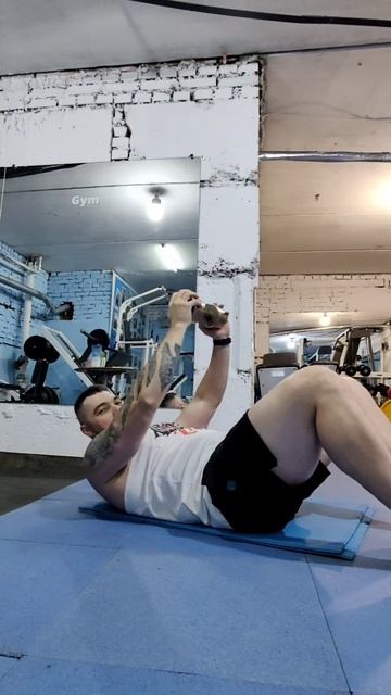 Скручивания с весом