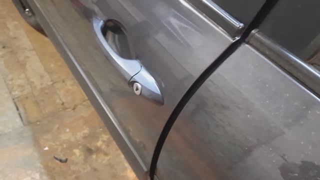 Калина кросс замена ручек дверей