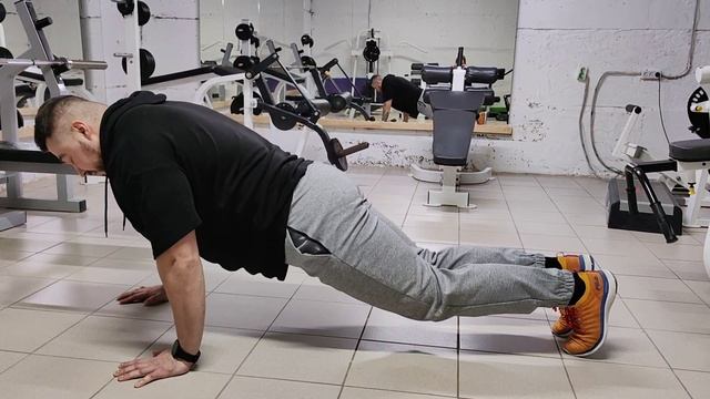 Планка Часики