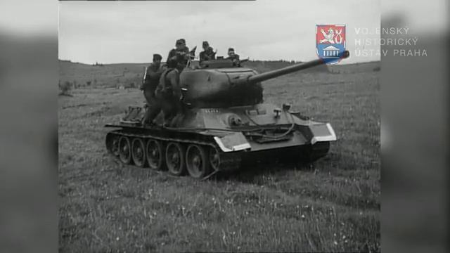 Учебный фильм Стрельба во время движения (1957)