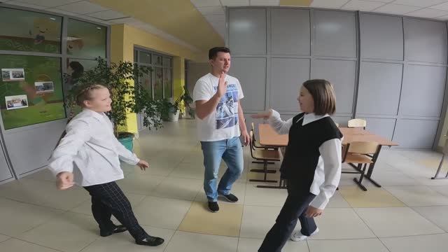 "Мы в 16ой школе!!!" КЛАСС 4К!!! Бэк со съемок ЖивыхАльбомов!!!