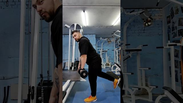 Журавль на заднюю поверхность бедра