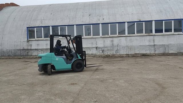 Дизельный вилочный погрузчик MITSHUBISHI FD25 Япония, категории бу, 2,5т