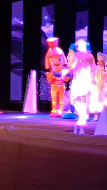 Новогодняя сказка "Подарок для Деда Мороза"