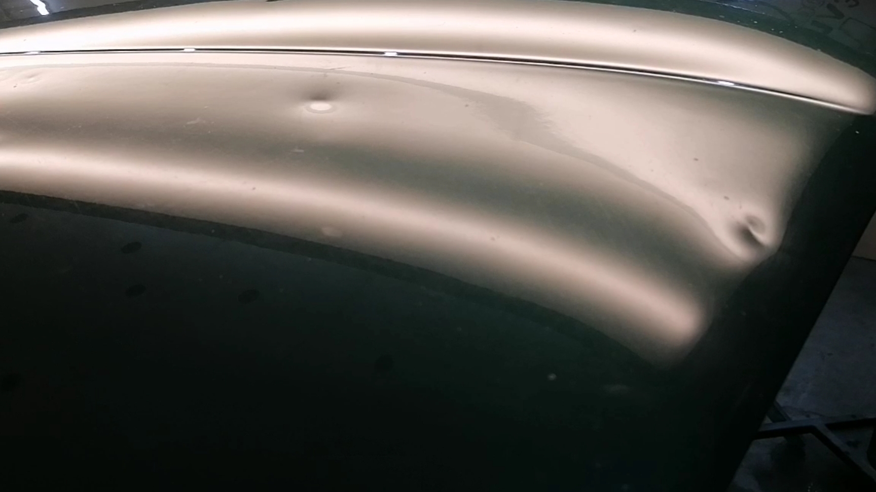 Обучающие видео, удаление градовой вмятины с острым дном, в минусовой зоне.