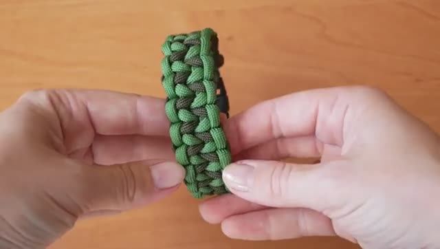 Браслет из паракорда _Клык Аллигатора_ _ Paracord Bracelet _Aligator Fang_(360P)