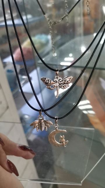 Подвески. Ручная работа. Стрекоза. Шмель. Кошка на месяце.