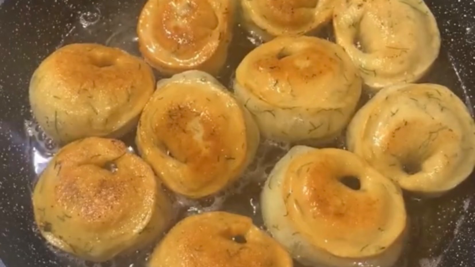 Жареные пельмени на сковороде рецепт